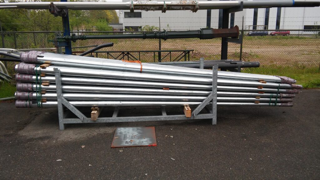 Conisch stalen masten 4m lichtpunt hoogte - Handelsonderneming André ...